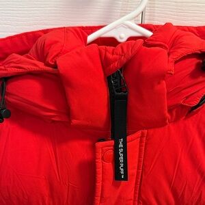 Aritzia | Jackets & Coats | Aritzia Super Puff Red Jacket With Hood ...